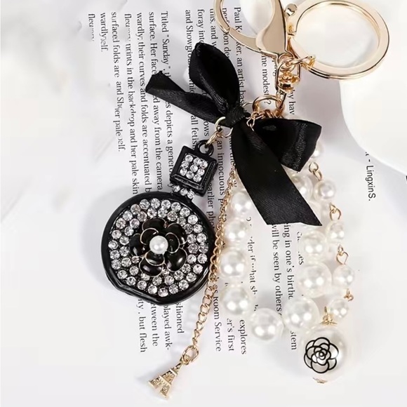 Accessories | Bling Flower Perfume Bottle Pearl Bag Charmkeychain ...